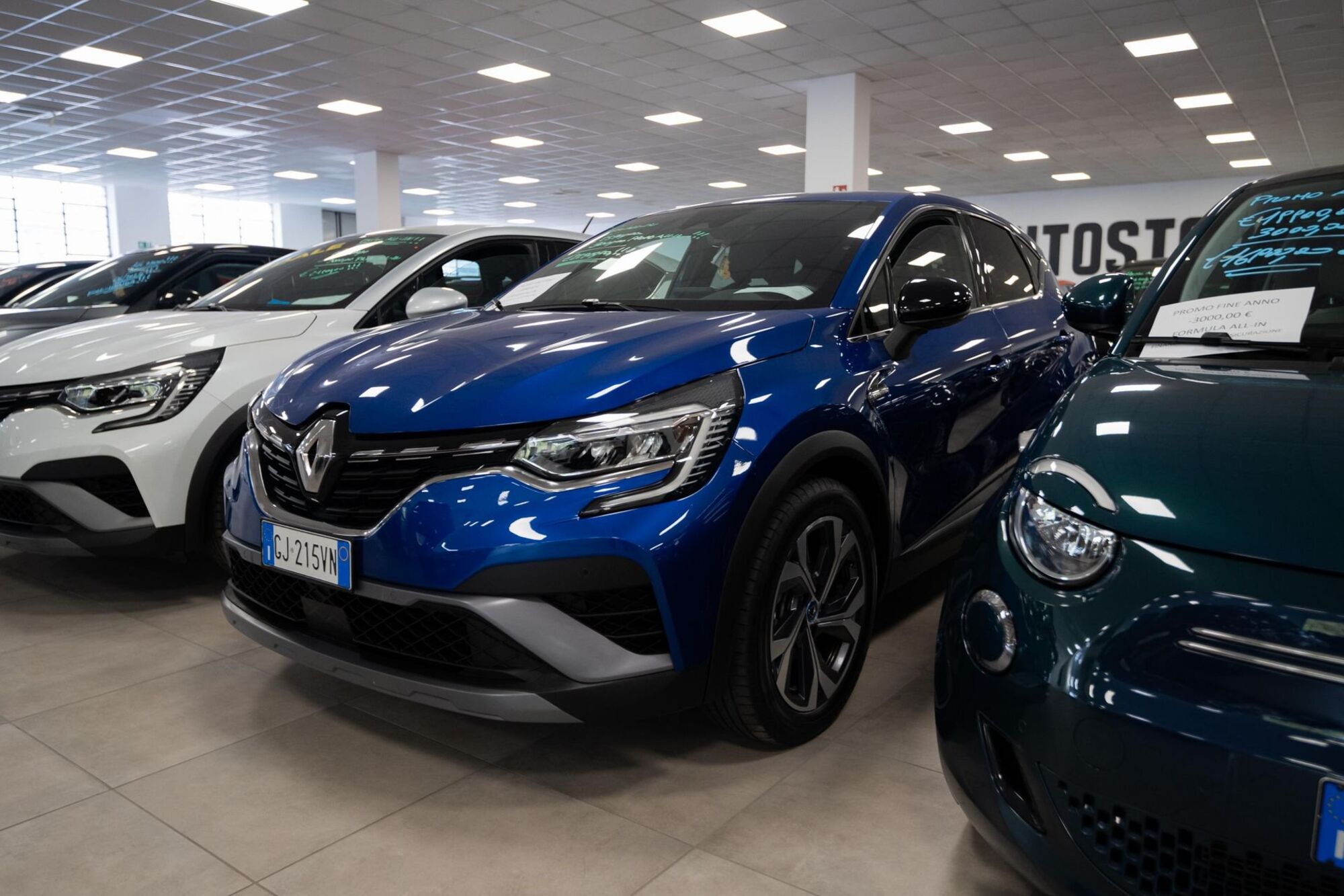 Vendo Renault Captur Plug-in Hybrid E-Tech 160 CV RS Line usata a ...