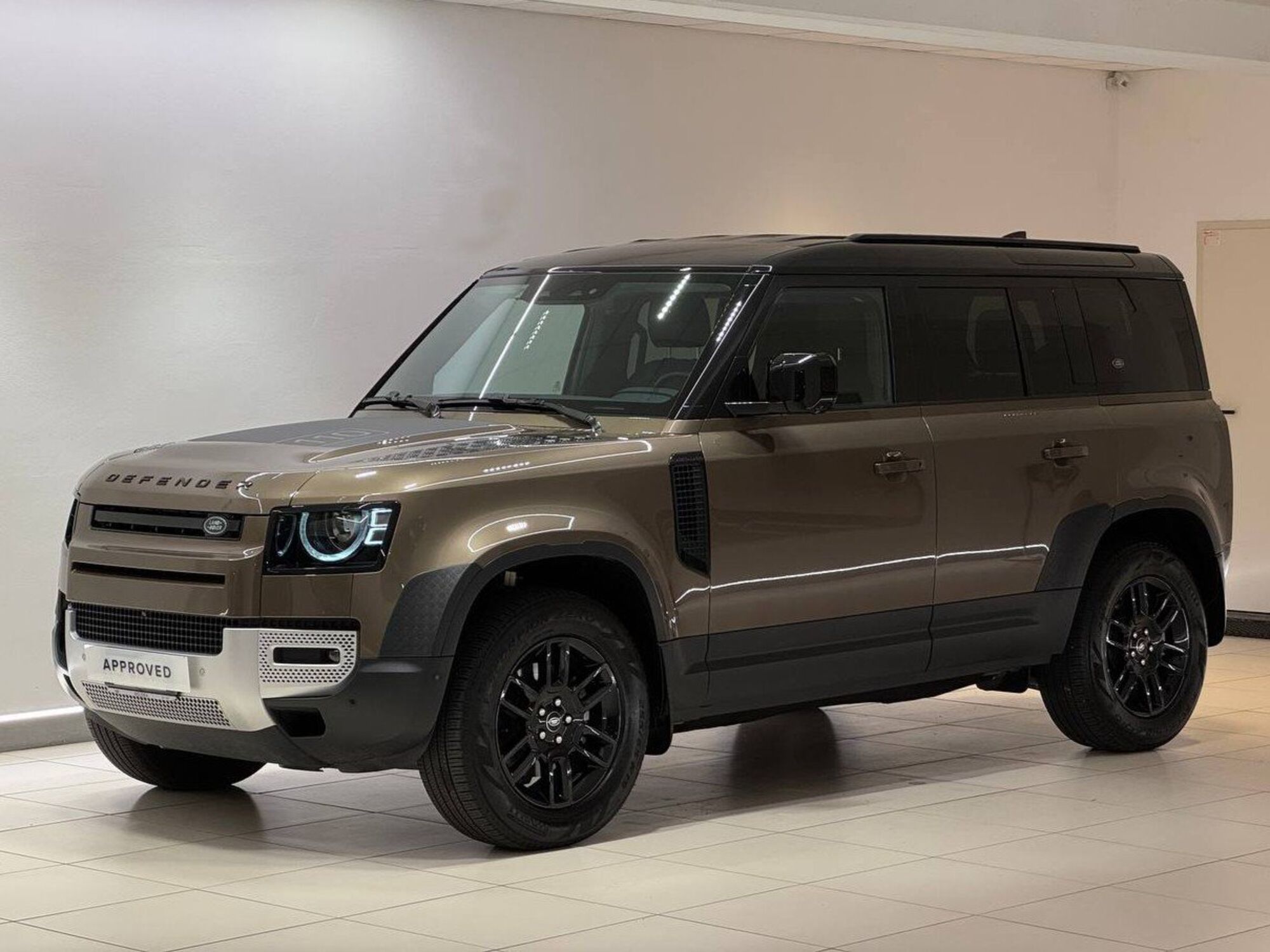 Vendo Land Rover Defender 110 3.0d i6 mhev X-Dynamic SE awd 200cv auto ...