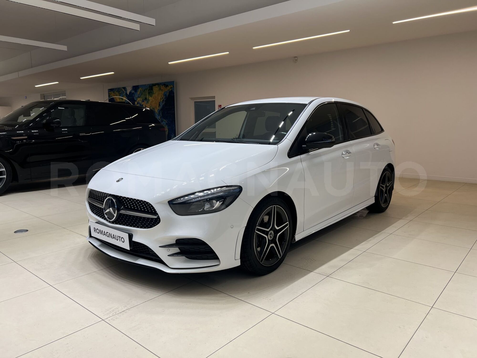 Vendo Mercedes-Benz Classe B 180 d AMG Line Premium Plus auto usata a ...