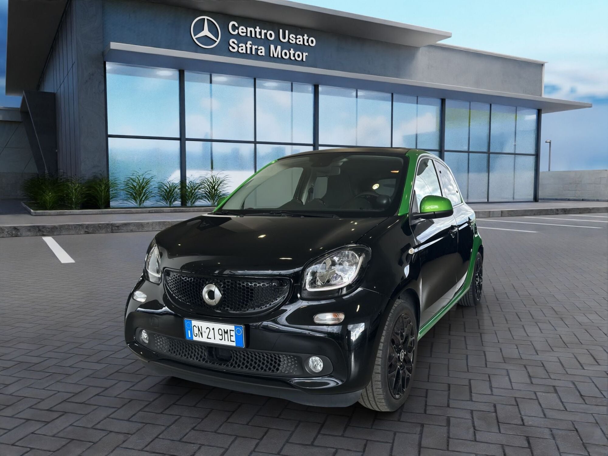 Vendo smart forfour forfour electric drive Passion usata a Rende ...
