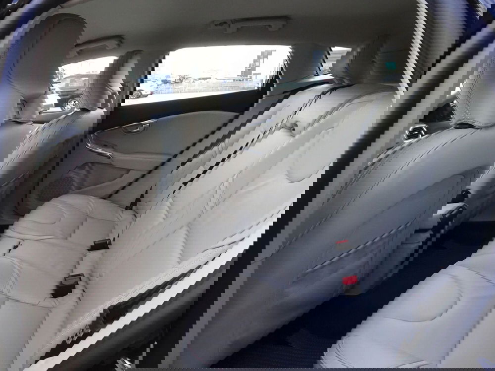 Vendo Volvo V40 Cross Country D2 1.6 Volvo Ocean Race usata a ...