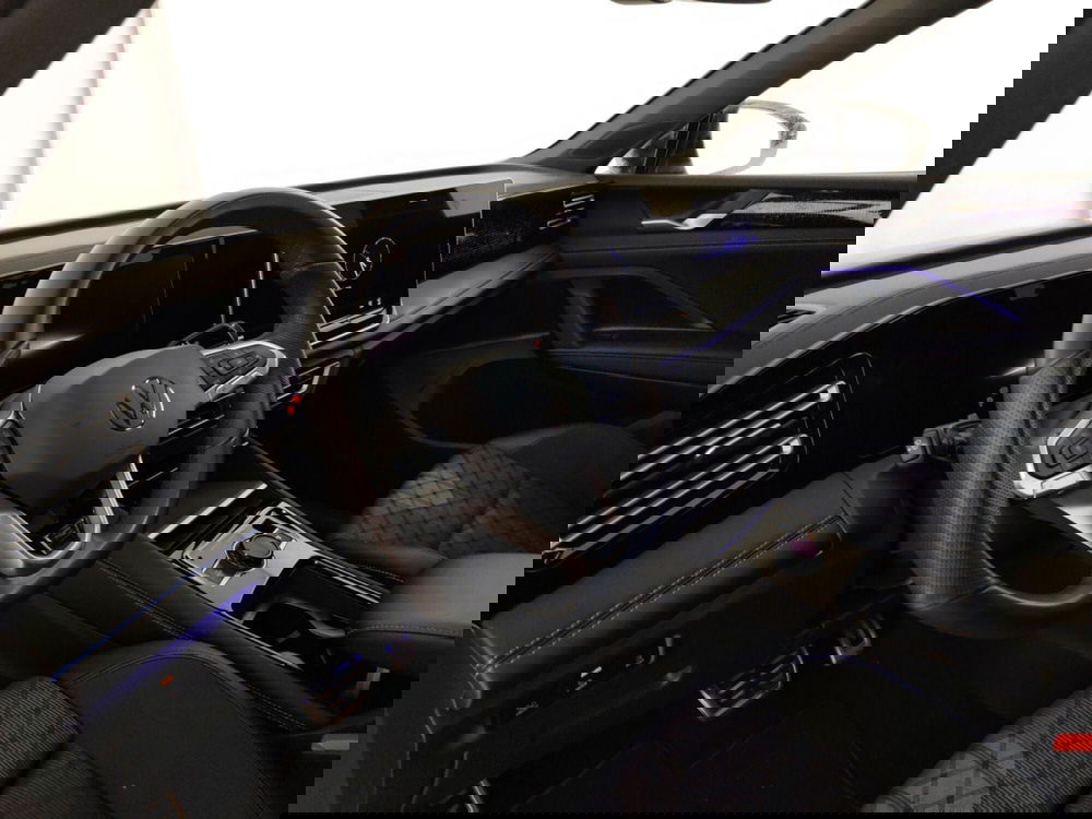 Vendo Volkswagen Tiguan 2.0 tdi R-Line 150cv dsg usata a Massa, Massa ...