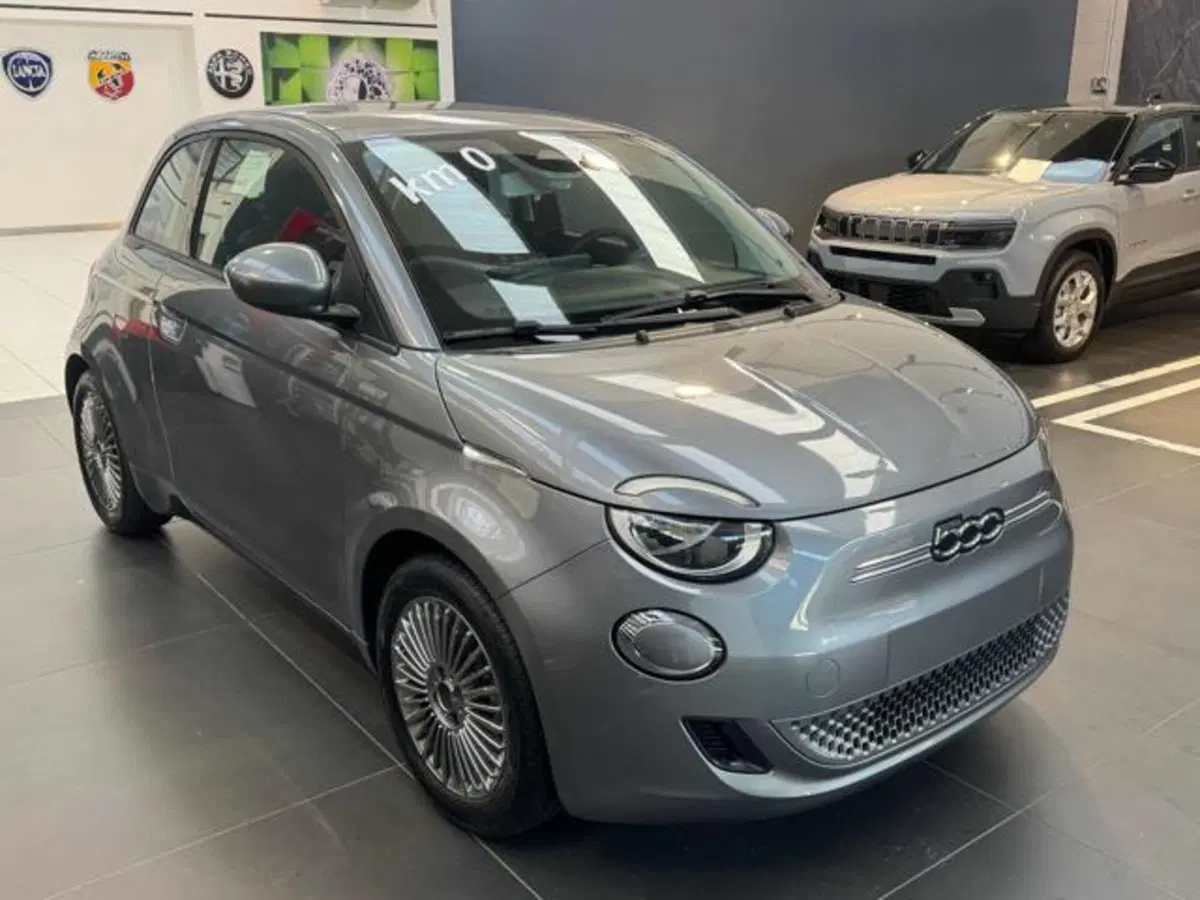 Vendo Fiat 500e Red Berlina 42 kWh nuova a Vercelli (codice 15562160 ...