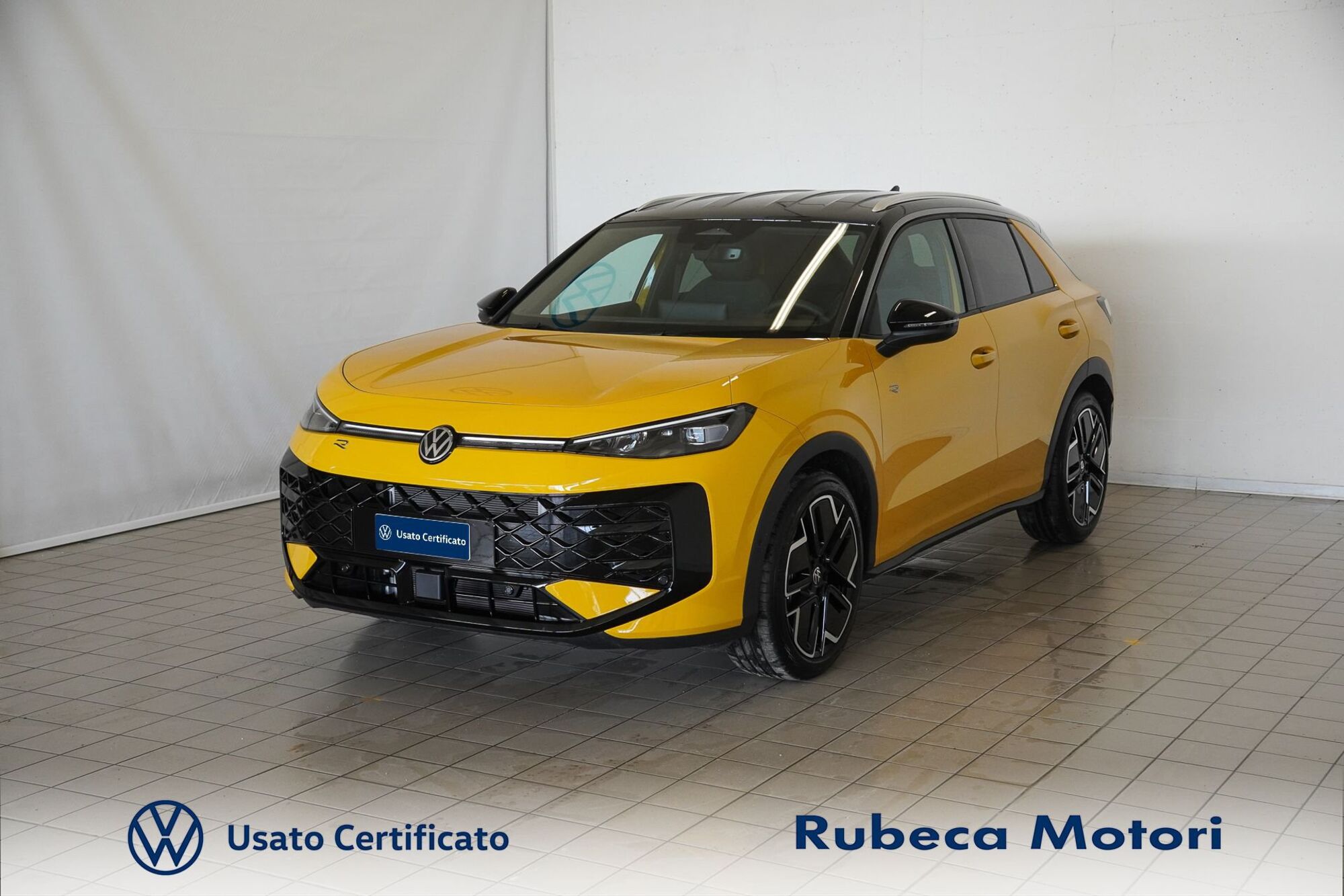 Vendo Volkswagen T-Roc 1.5 etsi R-Line 150cv dsg usata a Citta' della ...