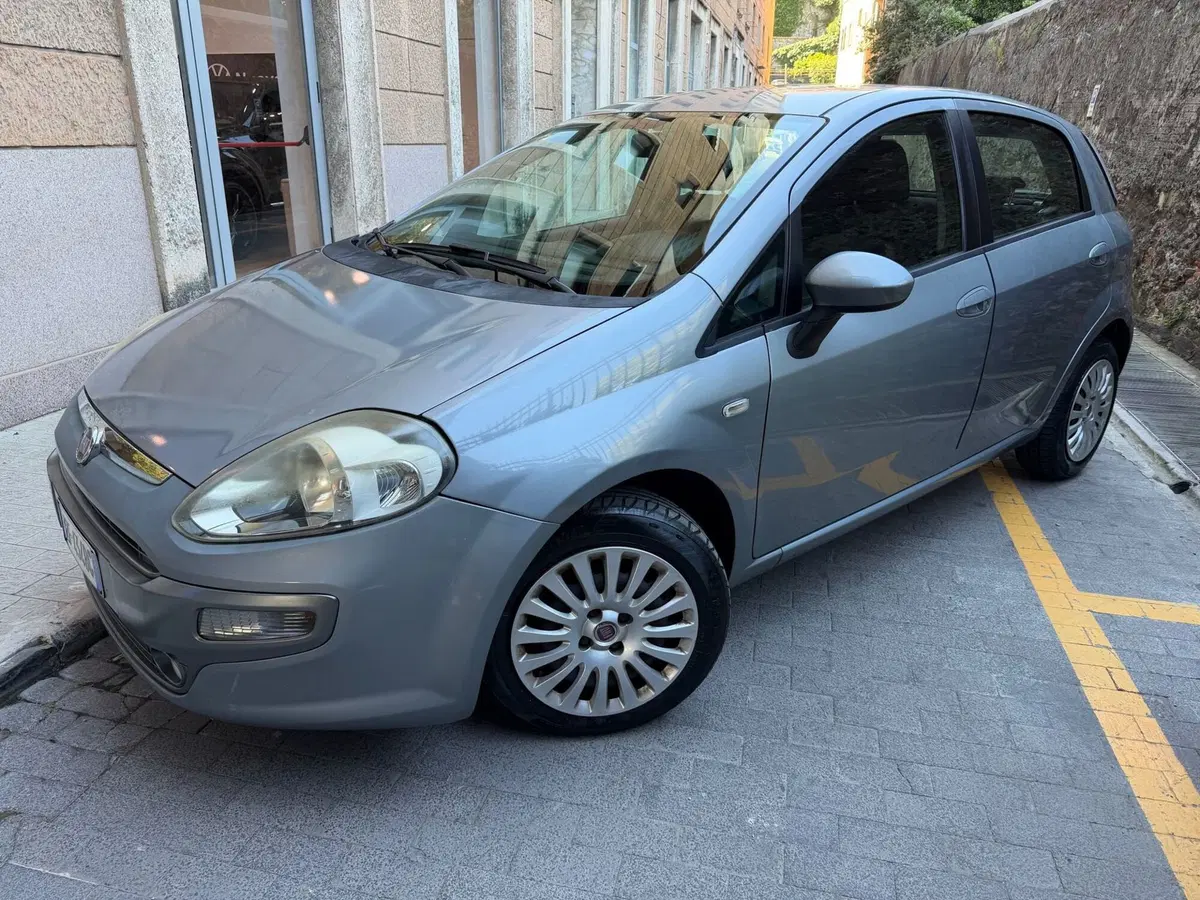 Vendo Fiat Grande Punto 1.3 MJT 75 CV 5 porte Dynamic usata a Genova ...
