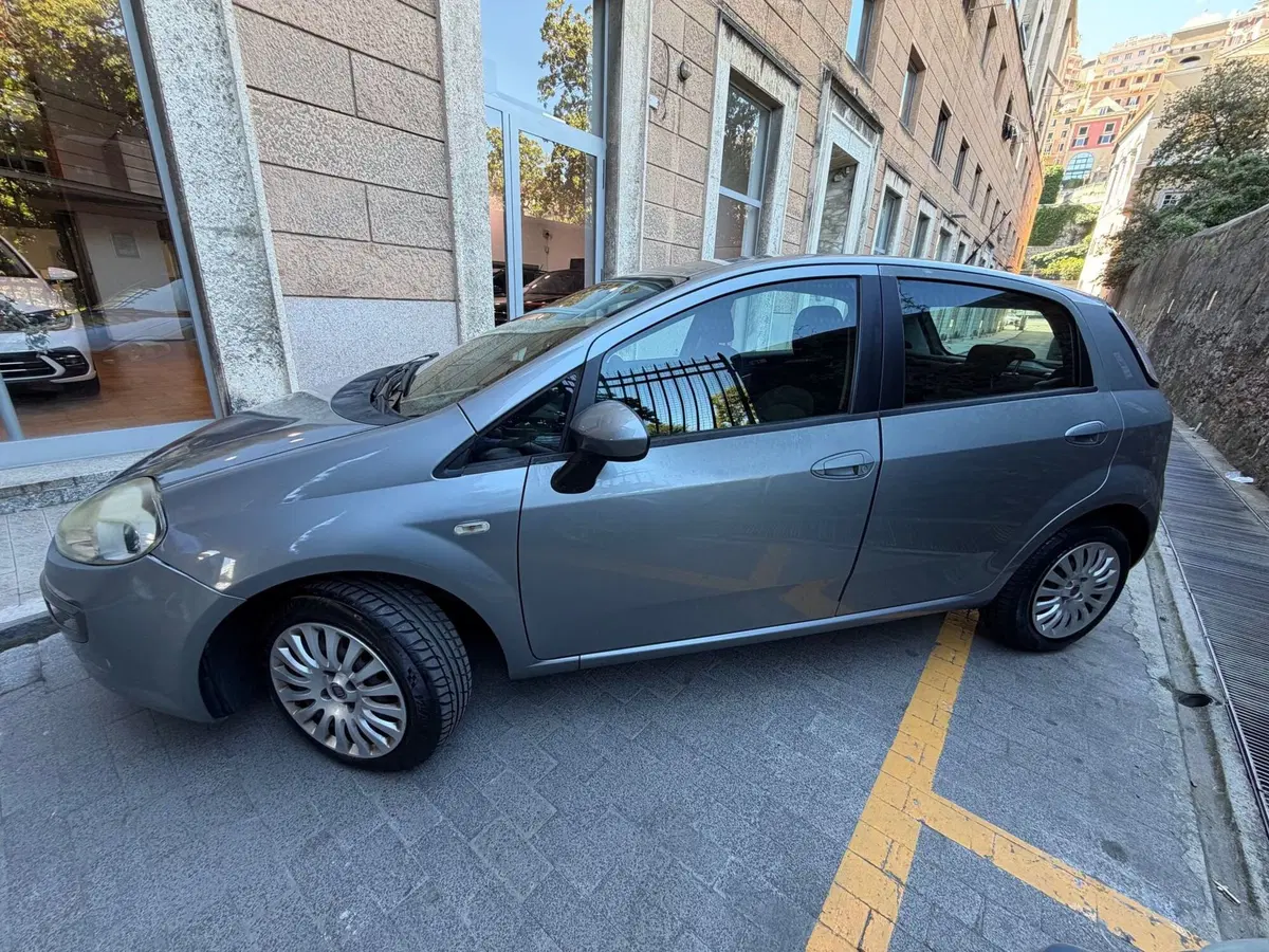 Vendo Fiat Grande Punto 1.3 MJT 75 CV 5 porte Dynamic usata a Genova ...