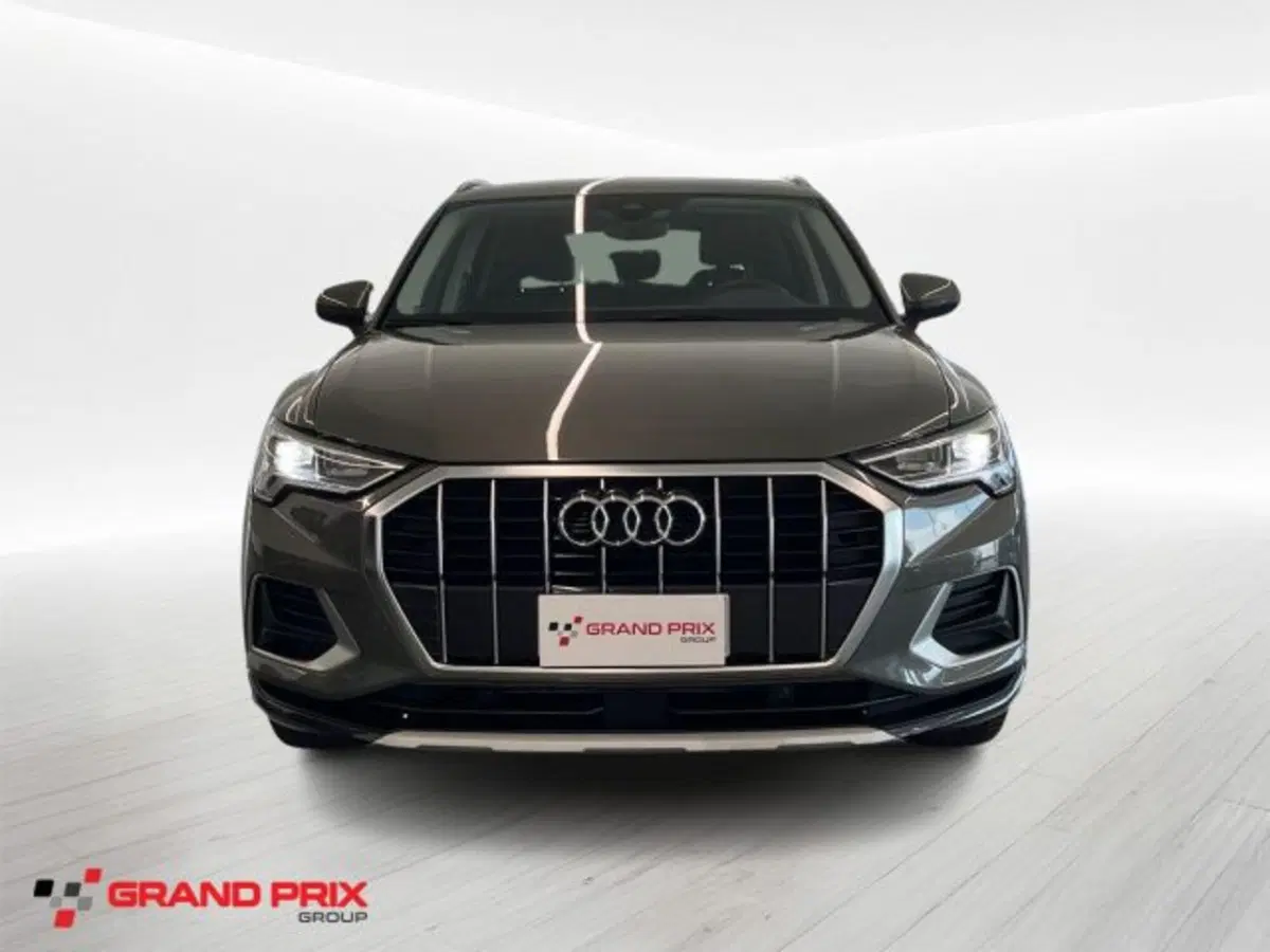 Vendo Audi Q3 35 TDI quattro S tronic Business Advanced usata a ...