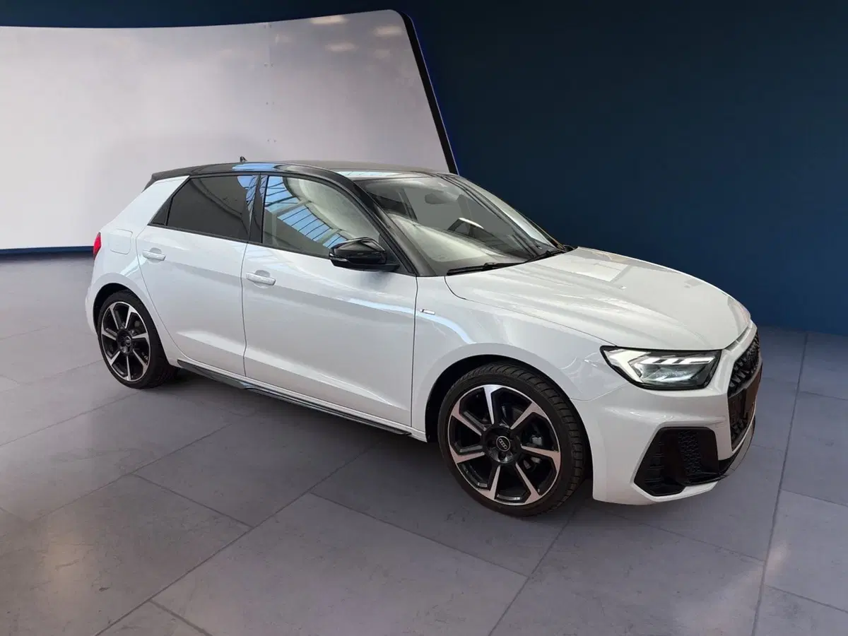 Vendo Audi A1 Sportback 30 1.0 tfsi S Line Edition 116cv s-tronic usata ...
