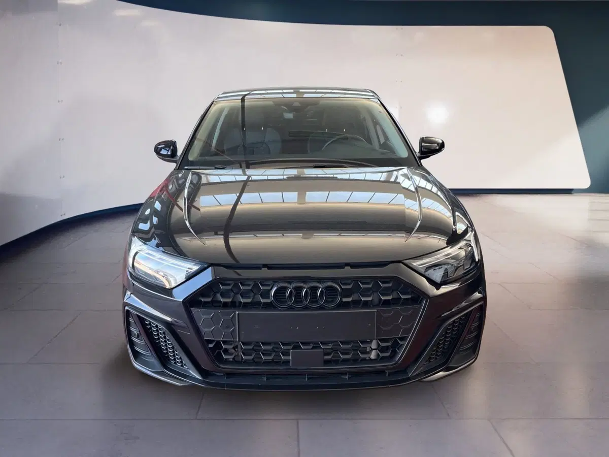 Vendo Audi A1 Sportback 30 1.0 tfsi S Line Edition 116cv s-tronic usata ...