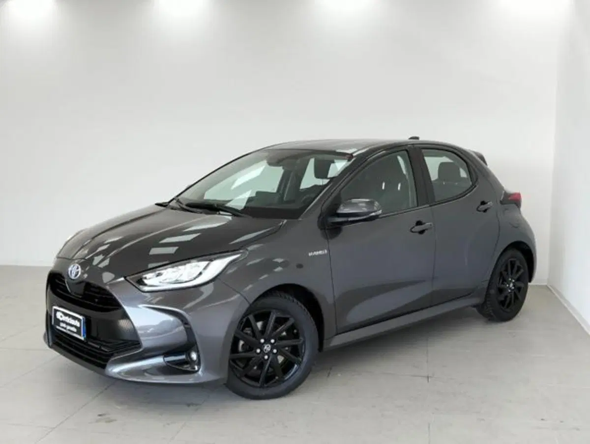 Vendo Toyota Yaris Cross 1.5 Hybrid 5p. E-CVT Active usata a Lurate ...