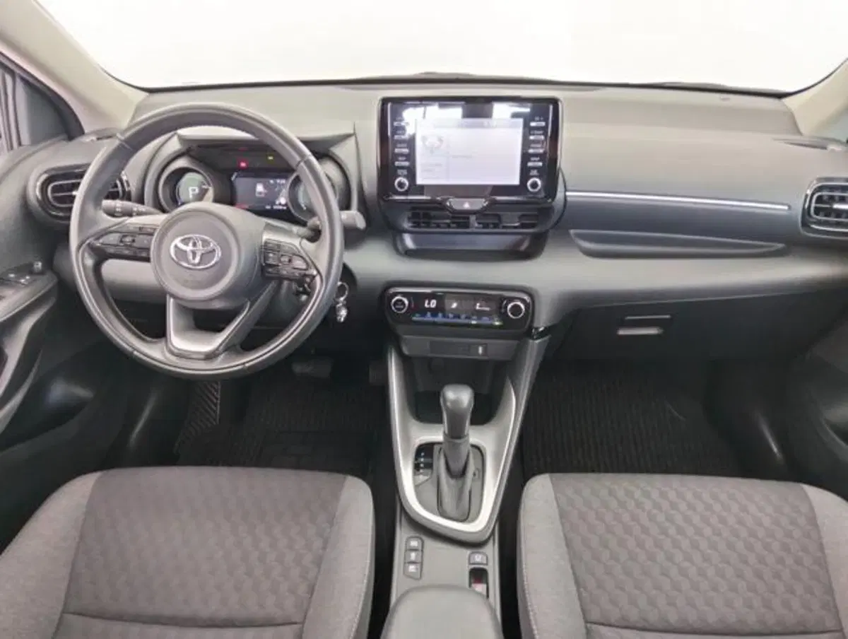Vendo Toyota Yaris Cross 1.5 Hybrid 5p. E-CVT Active usata a Lurate ...