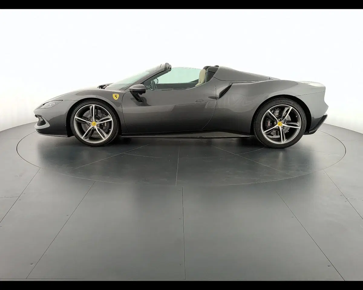 Vendo Ferrari 296 Spider 3.0 GTS usata a Verona (codice 15888419 ...