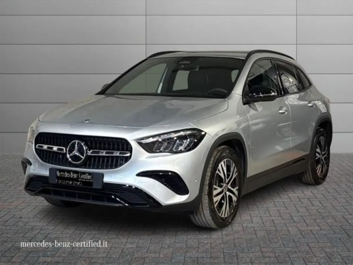 Vendo Mercedes-Benz GLA SUV 200 d Progressive Advanced Plus 4matic auto ...