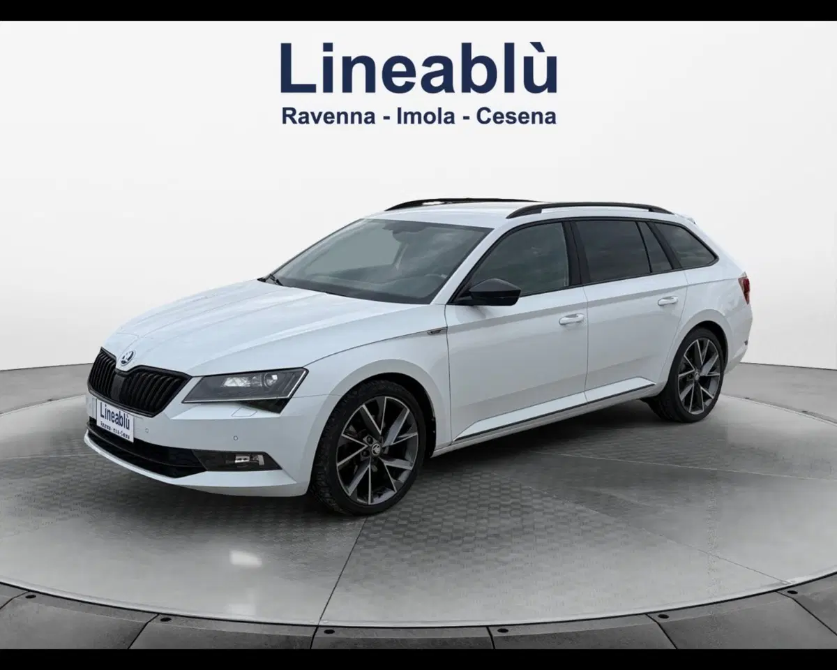 Vendo Skoda Superb Station Wagon 2.0 TDI DSG Wagon SportLine usata a ...