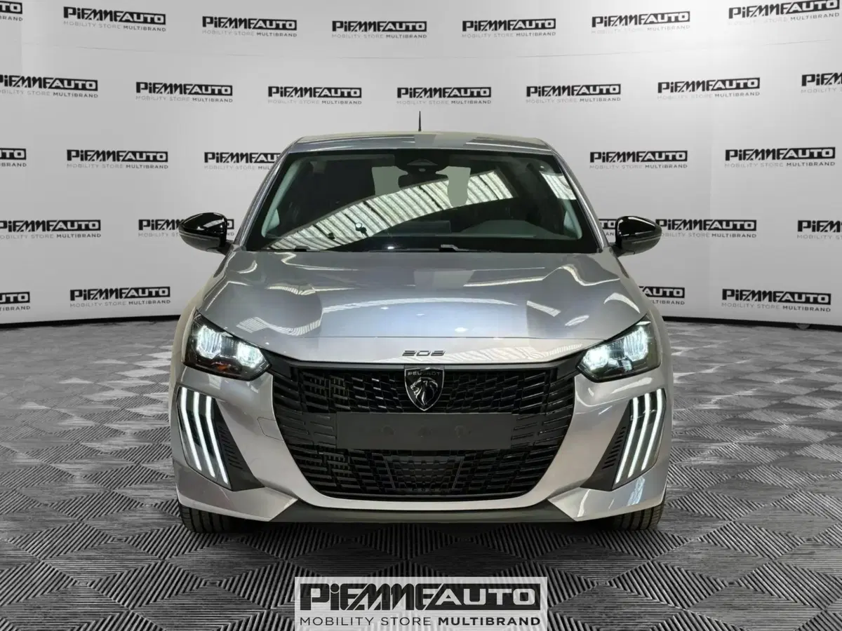 Vendo Peugeot 208 Turbo 110 S&S 5 porte Allure nuova a Fidenza, Parma ...