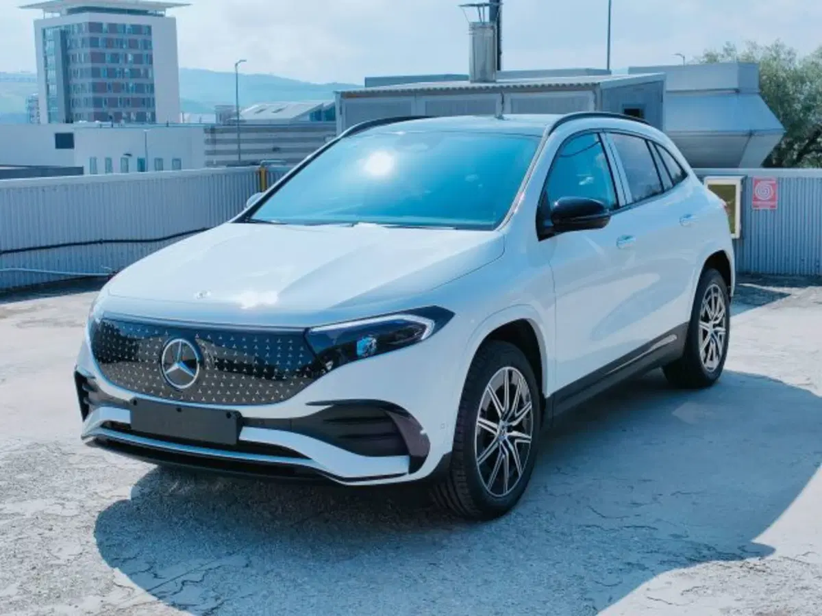Vendo Mercedes-Benz EQA 250 Premium Pro nuova a Mosciano Sant'Angelo ...