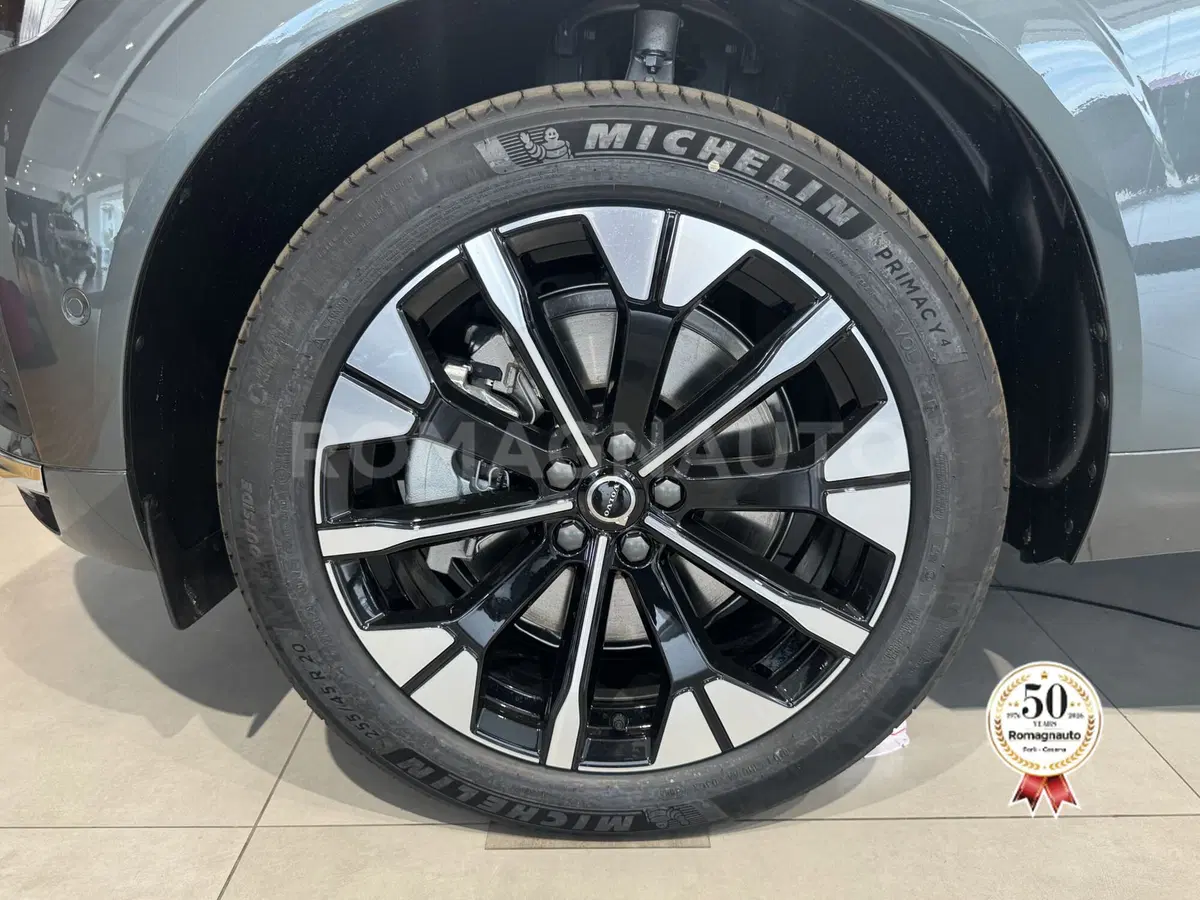 Vendo Volvo XC60 T6 Recharge AWD Plug-in Hybrid automatico Plus Bright ...