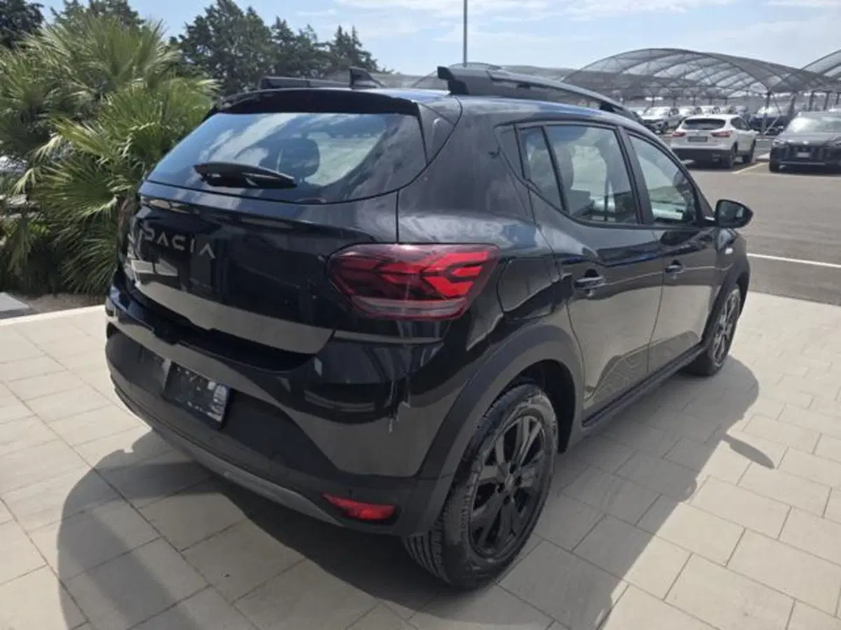 Vendo Dacia Sandero Stepway 1.0 tce Extreme Up Eco-g 100cv usata a ...