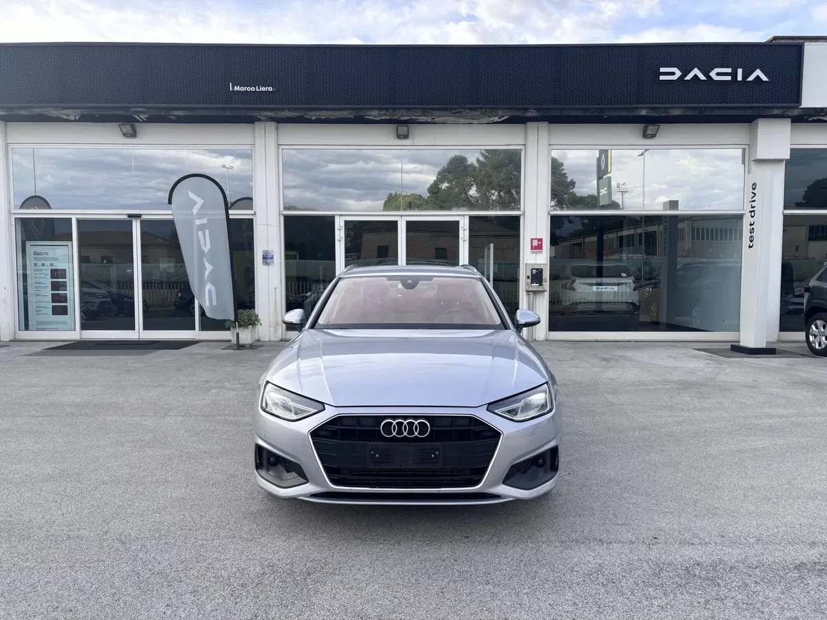Vendo Audi A4 Avant 40 g-tron S tronic Business usata a Jesi, Ancona ...
