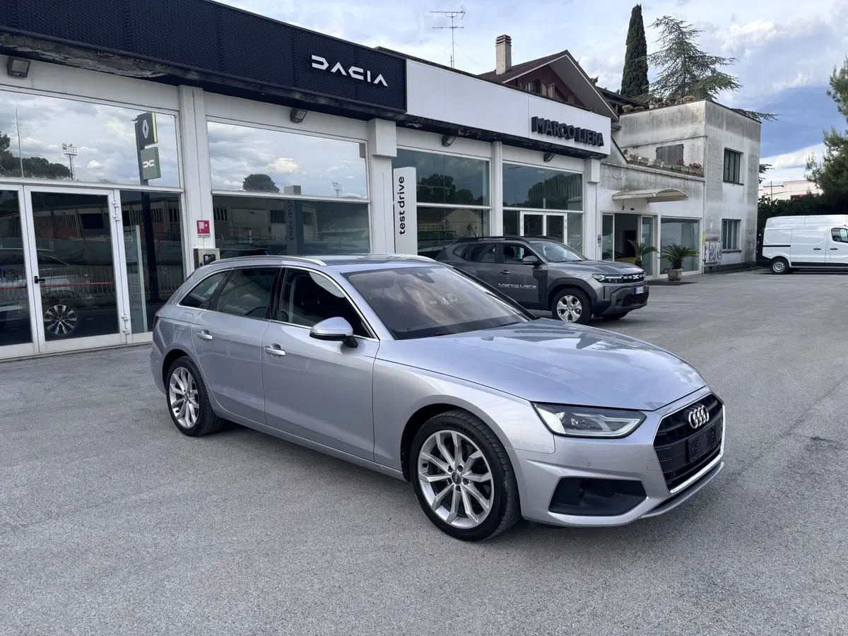 Vendo Audi A4 Avant 40 g-tron S tronic Business usata a Jesi, Ancona ...