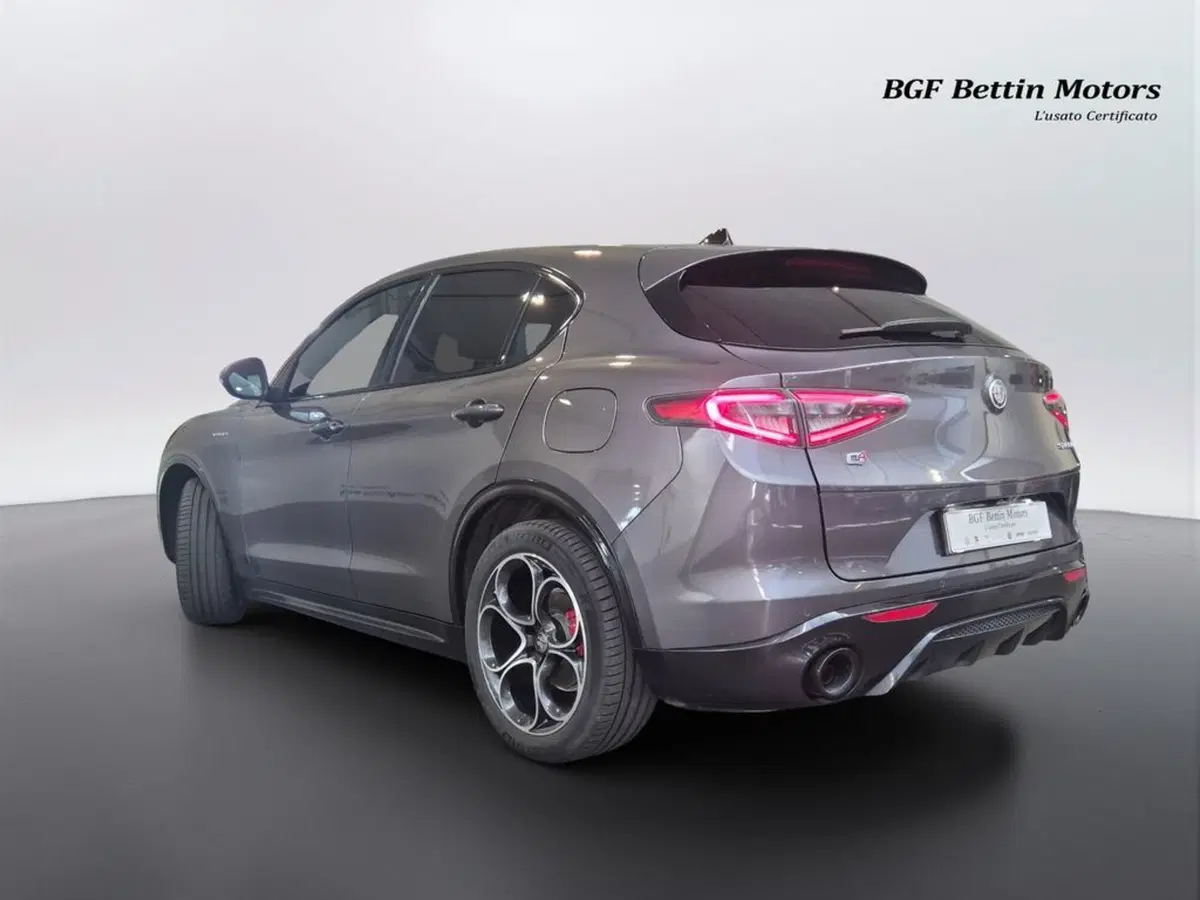 Vendo Alfa Romeo Stelvio Stelvio 2.2 Turbodiesel 210 CV AT8 Q4 Veloce ...