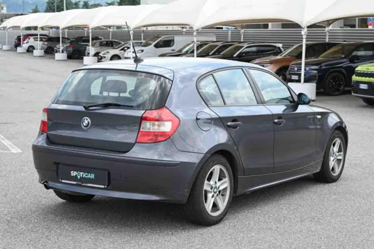Vendo BMW Serie 1 116d 2.0 116CV cat 5 porte Eletta DPF usata a ...
