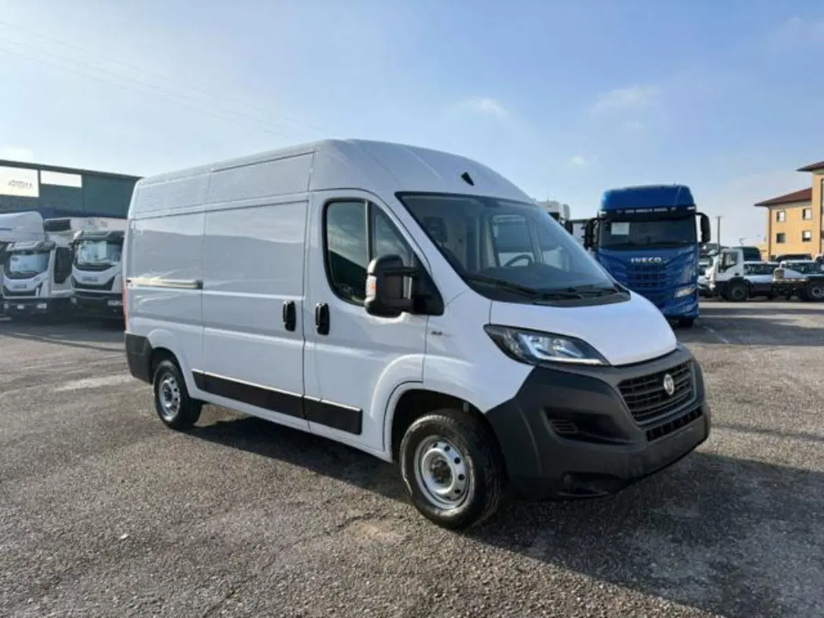 Vendo Fiat Ducato Furgone 33 2.2 MJT PLM-TM Furgone usata a Castegnato ...