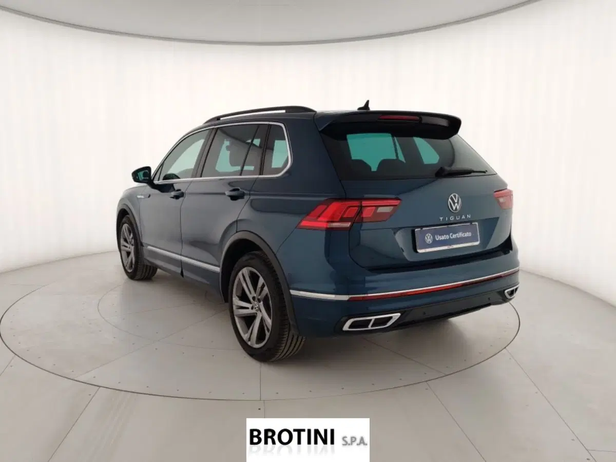 Vendo Volkswagen Tiguan 1.5 TSI 150 CV DSG ACT R-Line usata a Massa ...