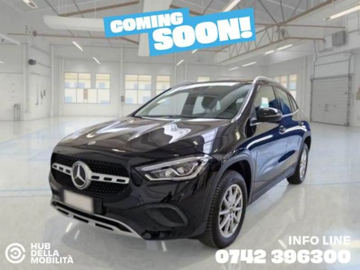 Vendo Mercedes-Benz GLA SUV 180 d Business Extra auto usata a Foligno ...