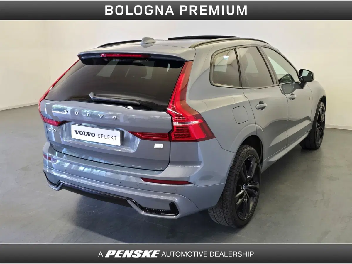 Vendo Volvo XC60 T6 Recharge AWD Plug-in Hybrid R-design usata a ...