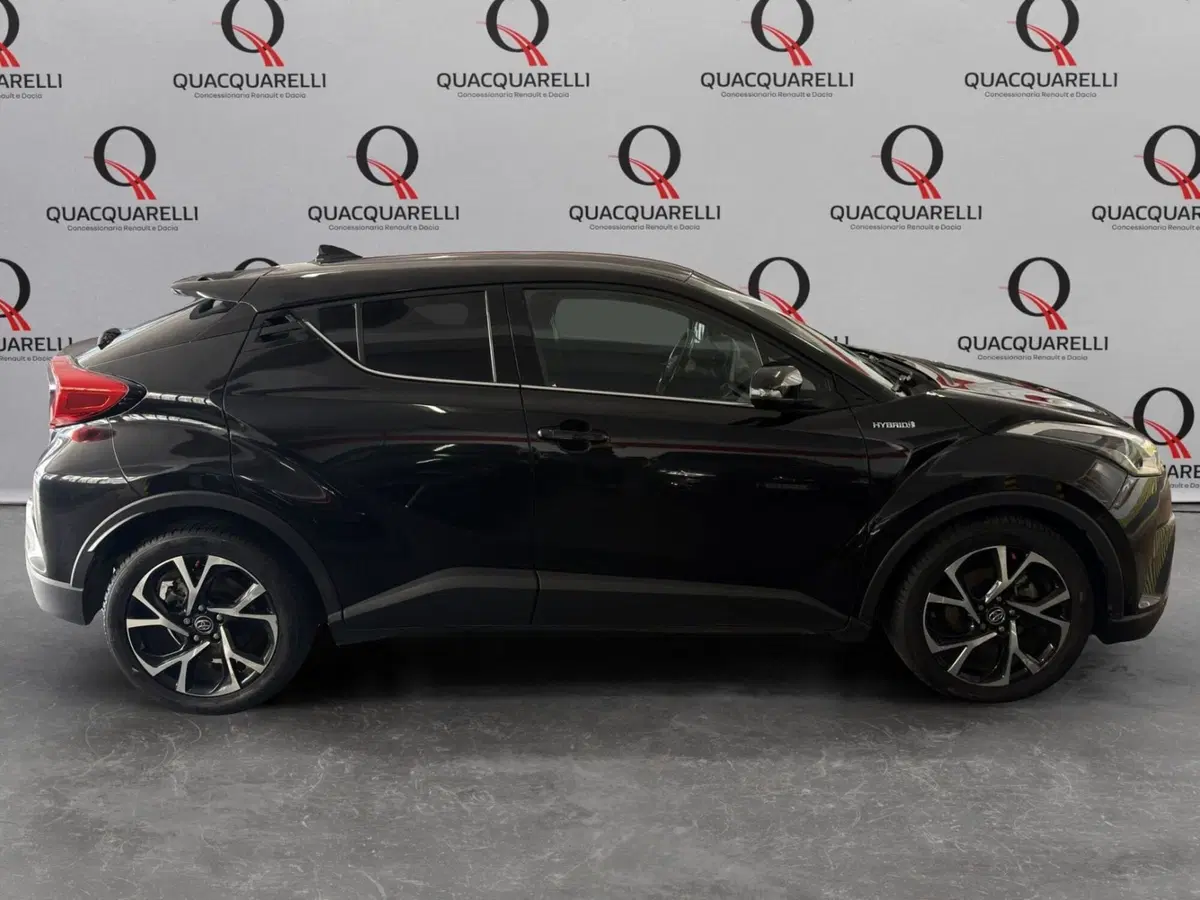 Vendo Toyota Toyota C-HR 1.8 Hybrid E-CVT Trend usata a Milano (codice ...