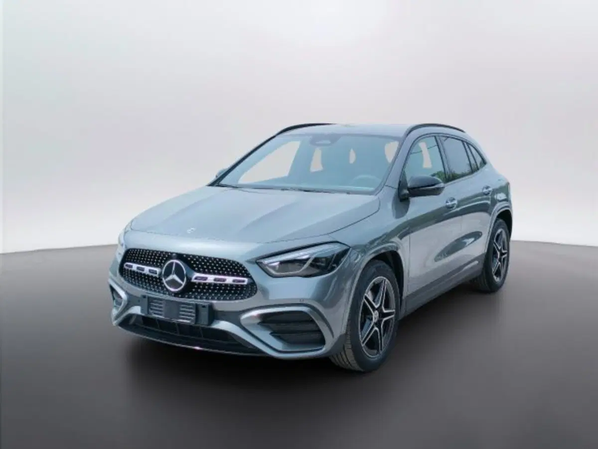 Vendo Mercedes-Benz GLA SUV 200 d Automatic Executive nuova a Mosciano ...