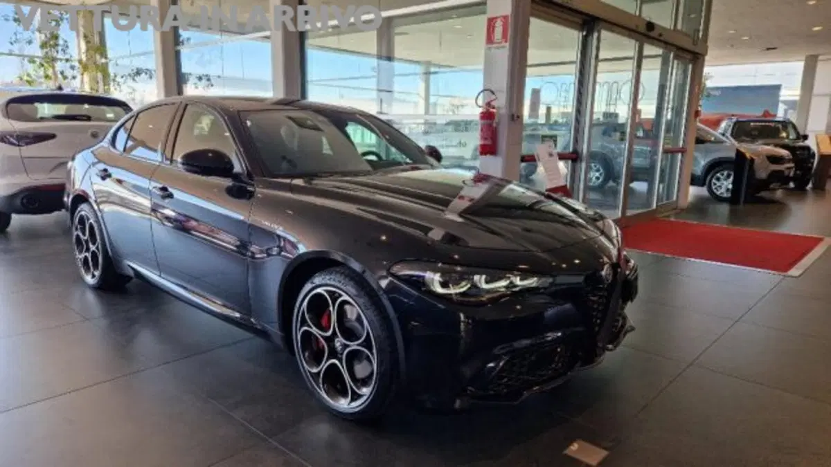 Vendo Alfa Romeo Giulia 2.2 Turbodiesel 210 CV AT8 AWD Q4 Veloce nuova ...