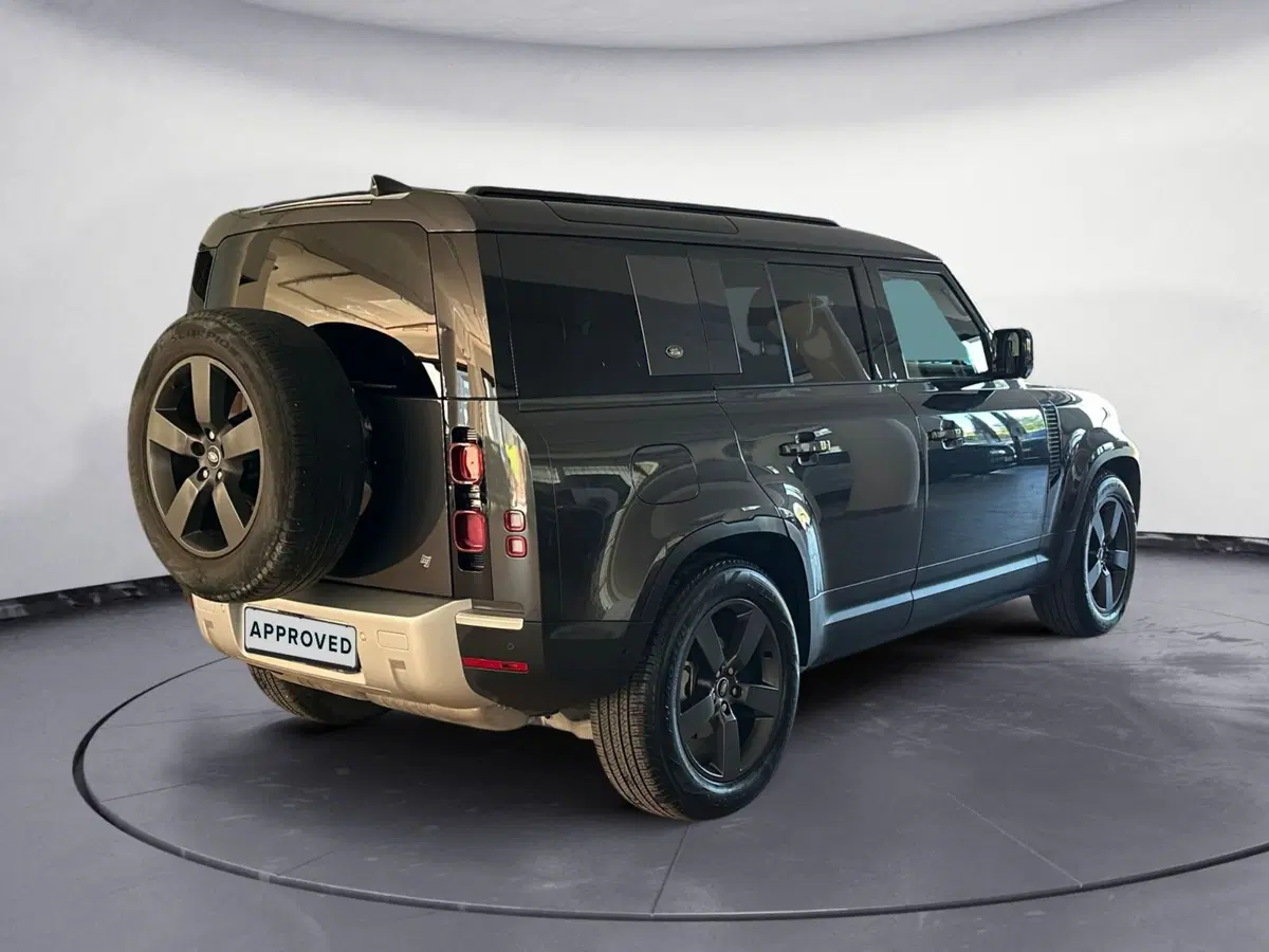 Vendo Land Rover Defender 110 3.0d i6 mhev X-Dynamic SE awd 200cv auto ...