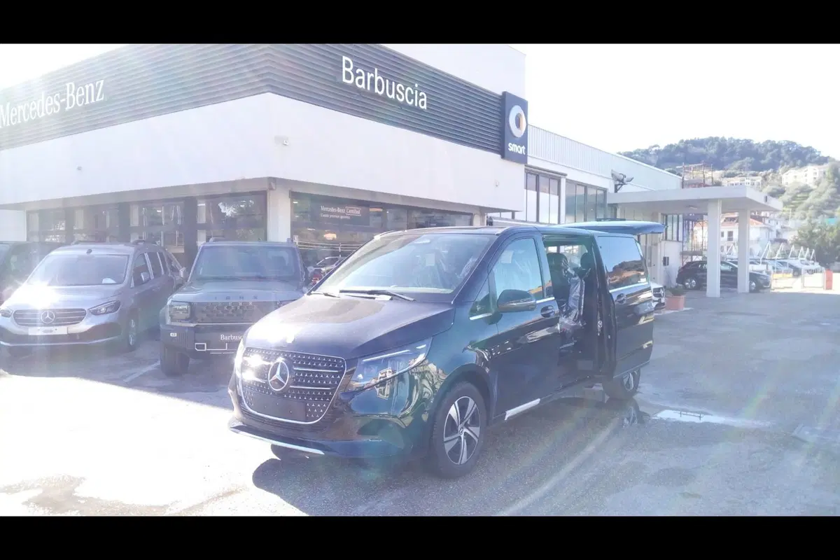 Vendo Mercedes-Benz Classe V Extralong 250 d Avantgarde auto nuova a ...