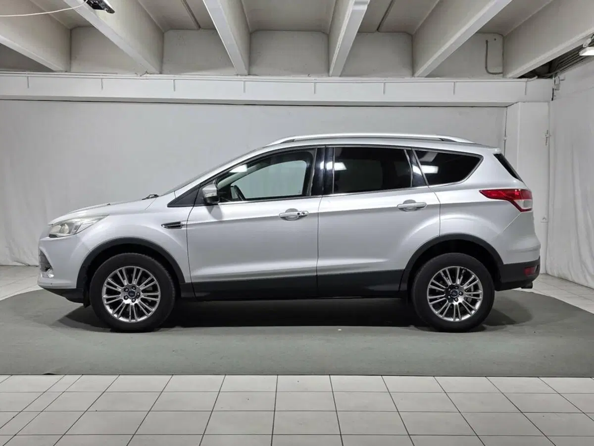 Vendo Ford Kuga 2.0 TDCI 140 CV 4WD Powershift Plus usata a Montagna in ...