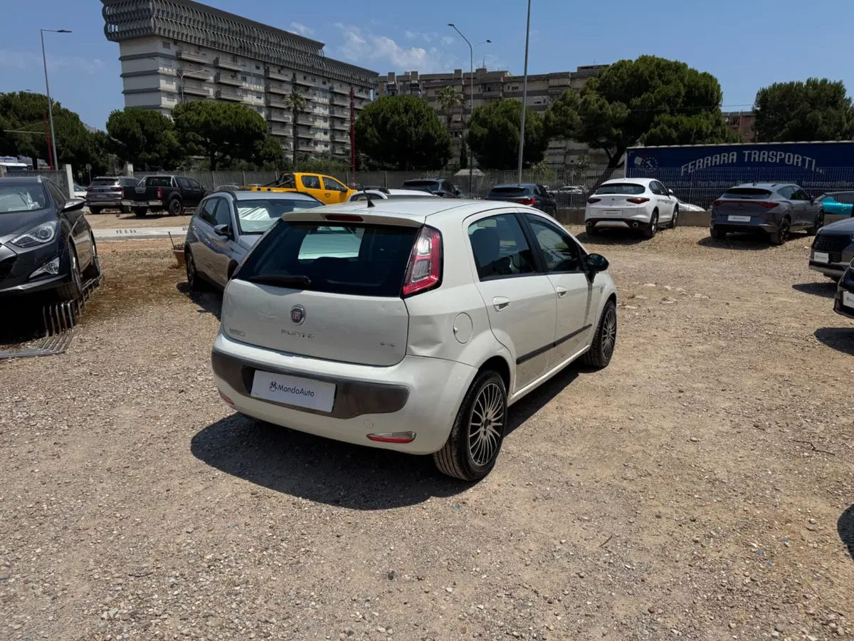 Vendo Fiat Punto Evo 1.3 Mjt 95 CV DPF 5 porte S&S Dualogic Dynamic ...